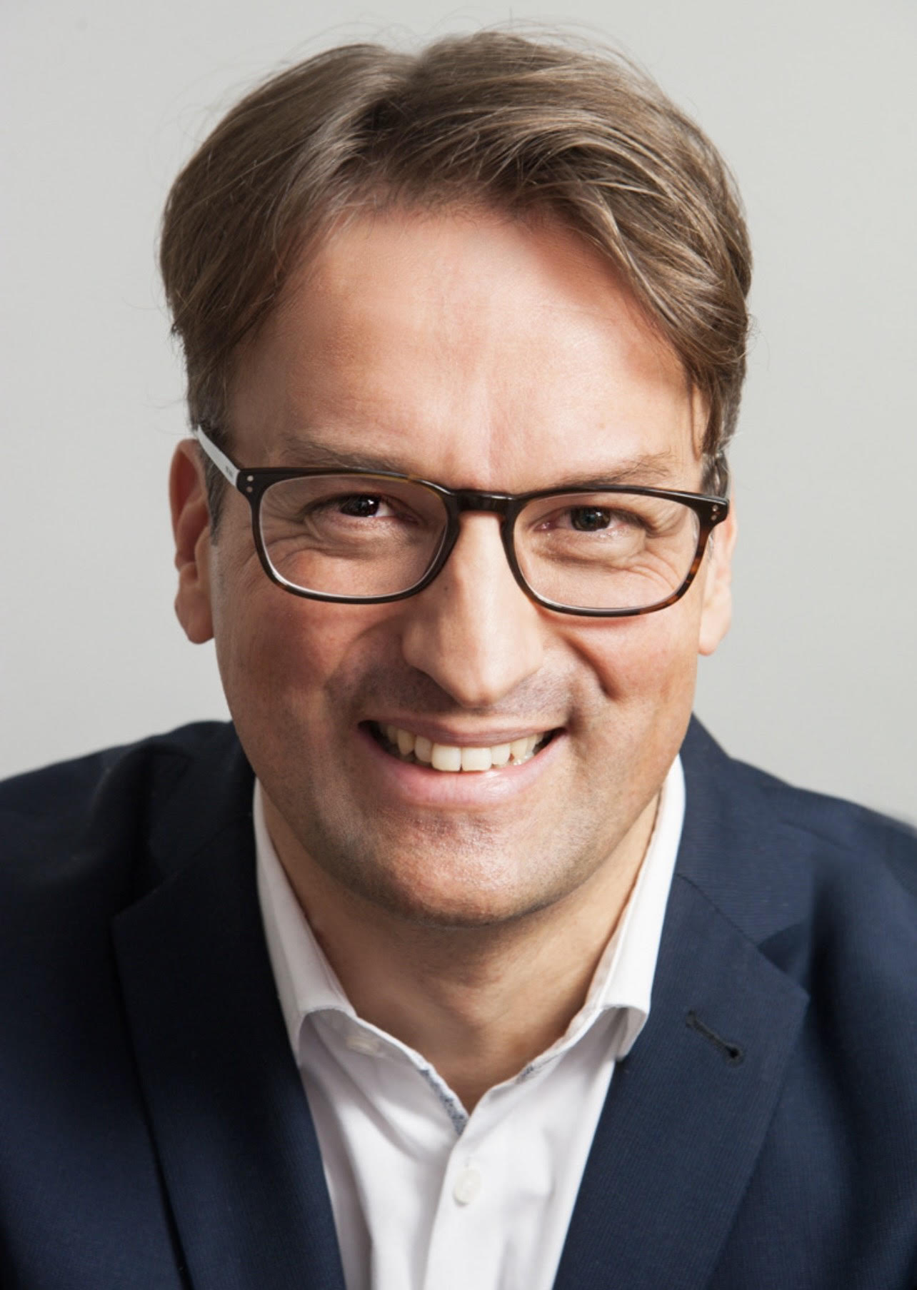 GU: Dr. Philip Laubach verlässt den Verlag – BuchMarkt